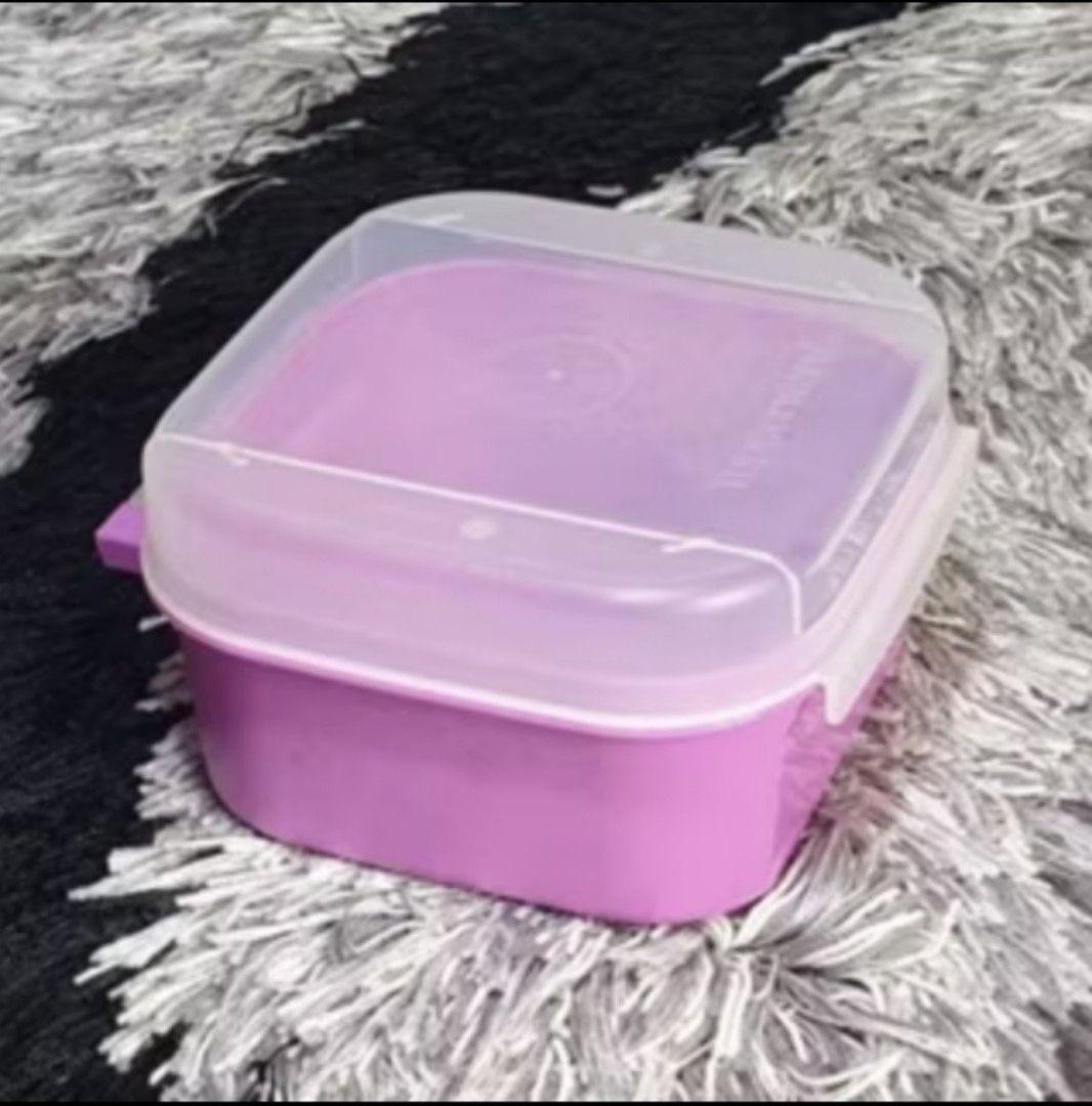 Tupperware mini signature line, Kitchen & Appliances di Carousell
