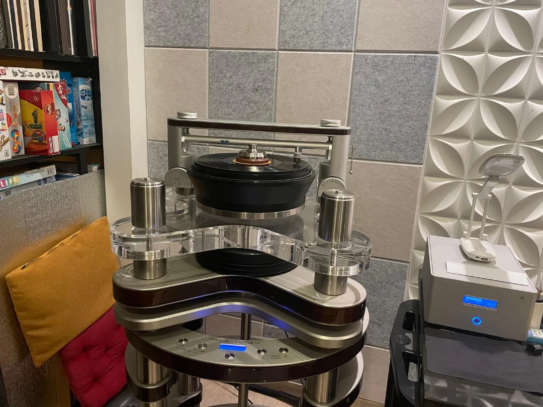 Clearaudio Statement V2 Turntable, Audio, Other Audio Equipment on ...