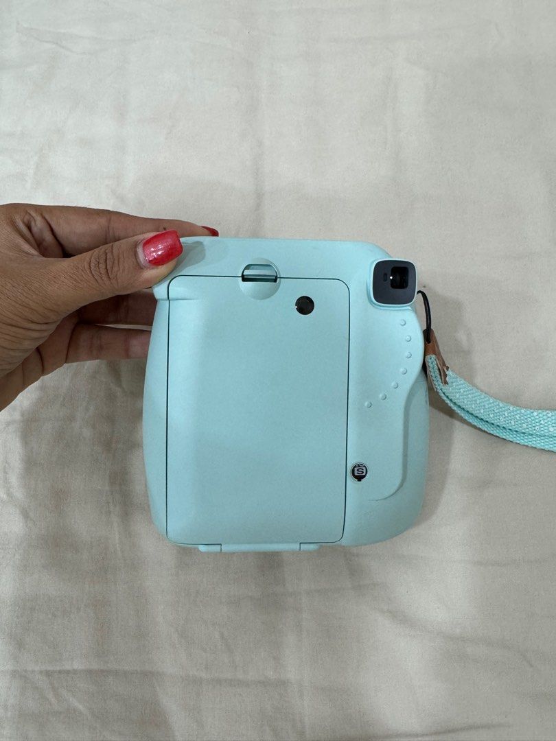 Fujifilm Instax Mini 9, Photography, Cameras on Carousell