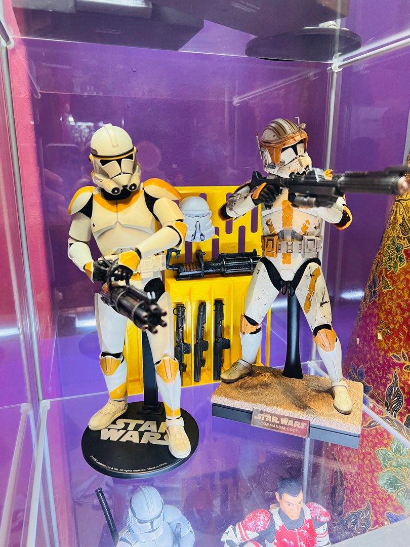 Hot toys commander cody & Boil(sideshow), Hobbies & Toys, Toys & Games ...