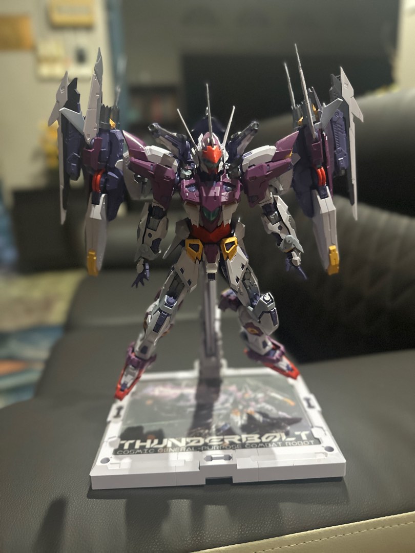 INERA 1/100 Thunderbolt Cosmic General-Purpose Combat Robot, Hobbies ...