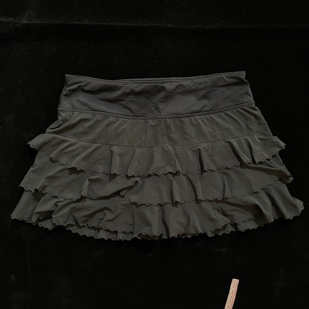 lululemon tiered ruffle lace skort, Women's Fashion, Activewear on ...