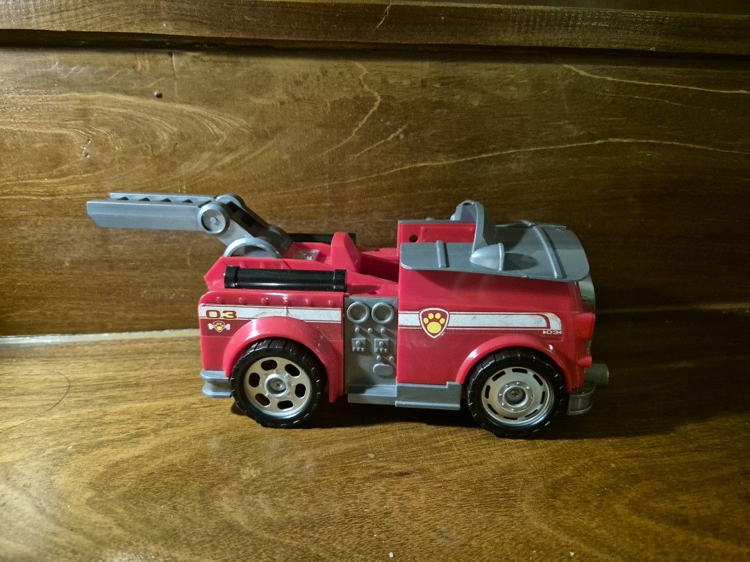 Paw Patrol - Flip & Fly Marshall, 2-in-1 Transforming Vehicle, Hobbies ...