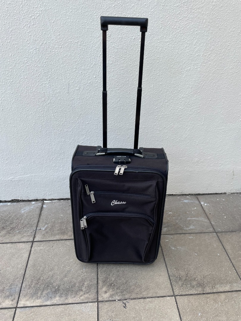 Satchi Club light weight 20inches cabin luggage. Dimension 50 x 34 x ...