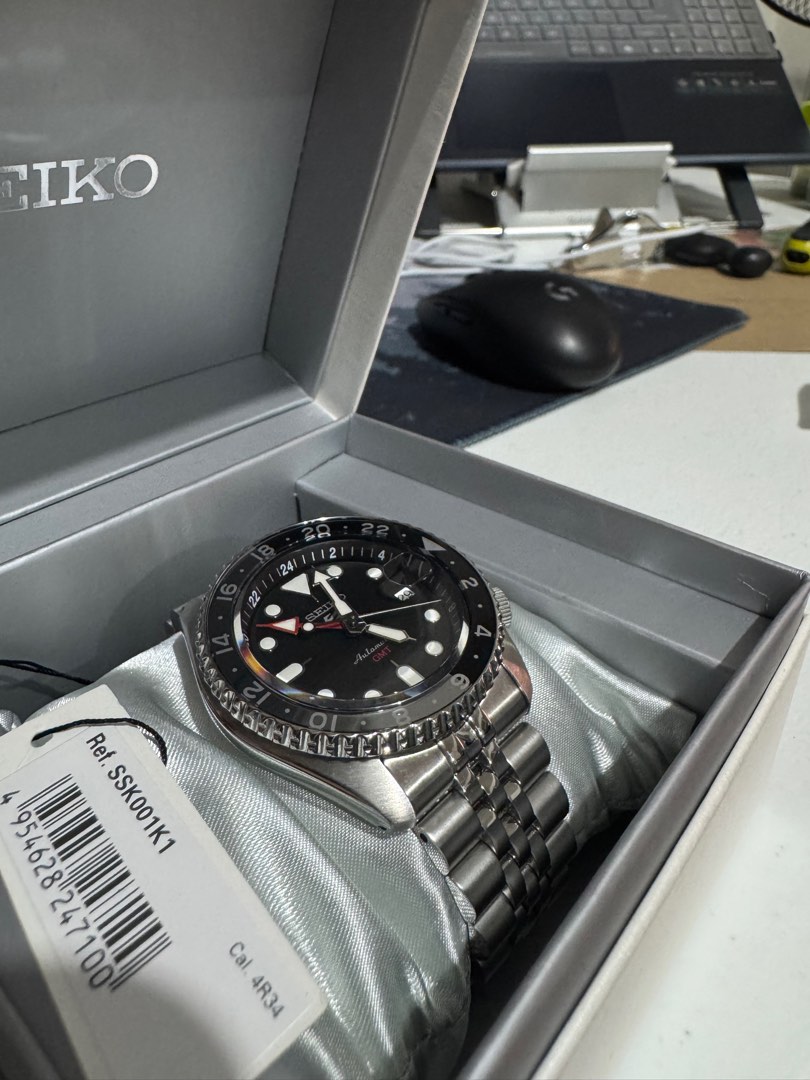 Seiko SK001 "Bruce Wayne", Men's Fashion, Watches & Accessories, Watches on Carousell