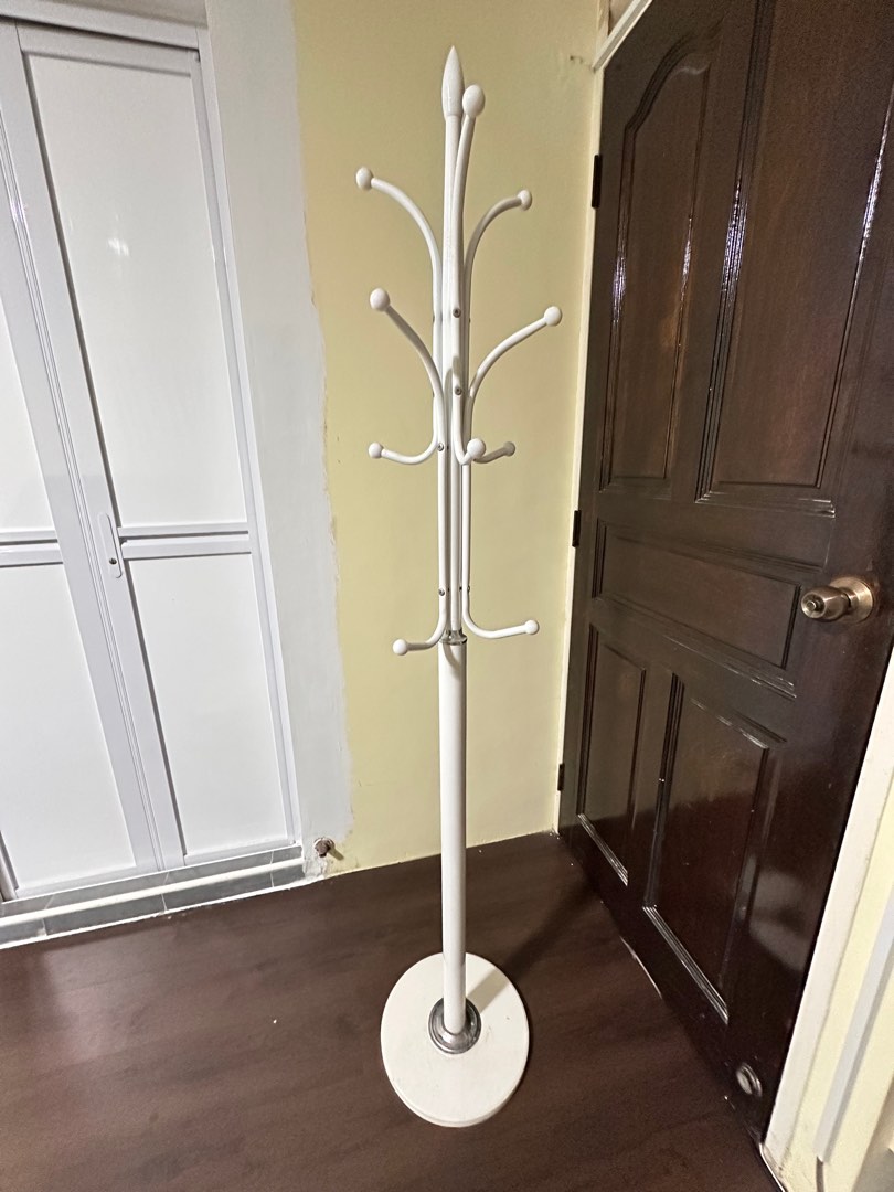 Standing hanger, Furniture & Home Living, Home Improvement ...