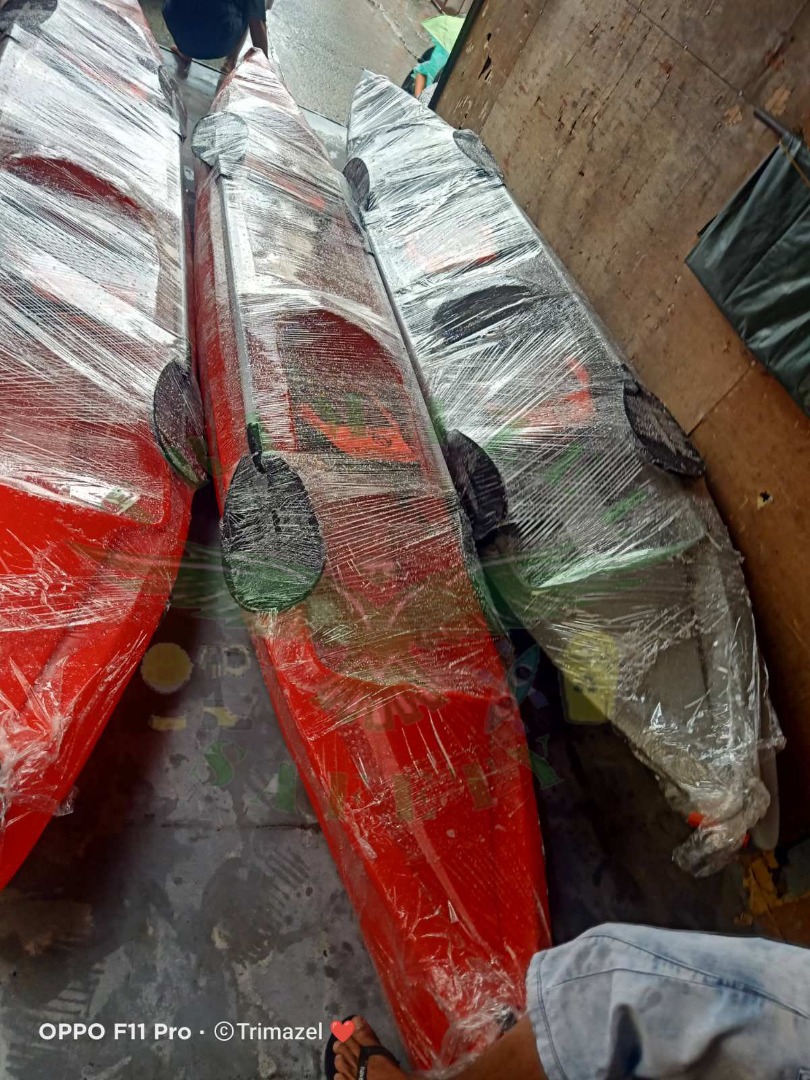 STINGRAY Tandem Kayak w/ 2Paddle Sets, 2lifevests, Sports Equipment ...