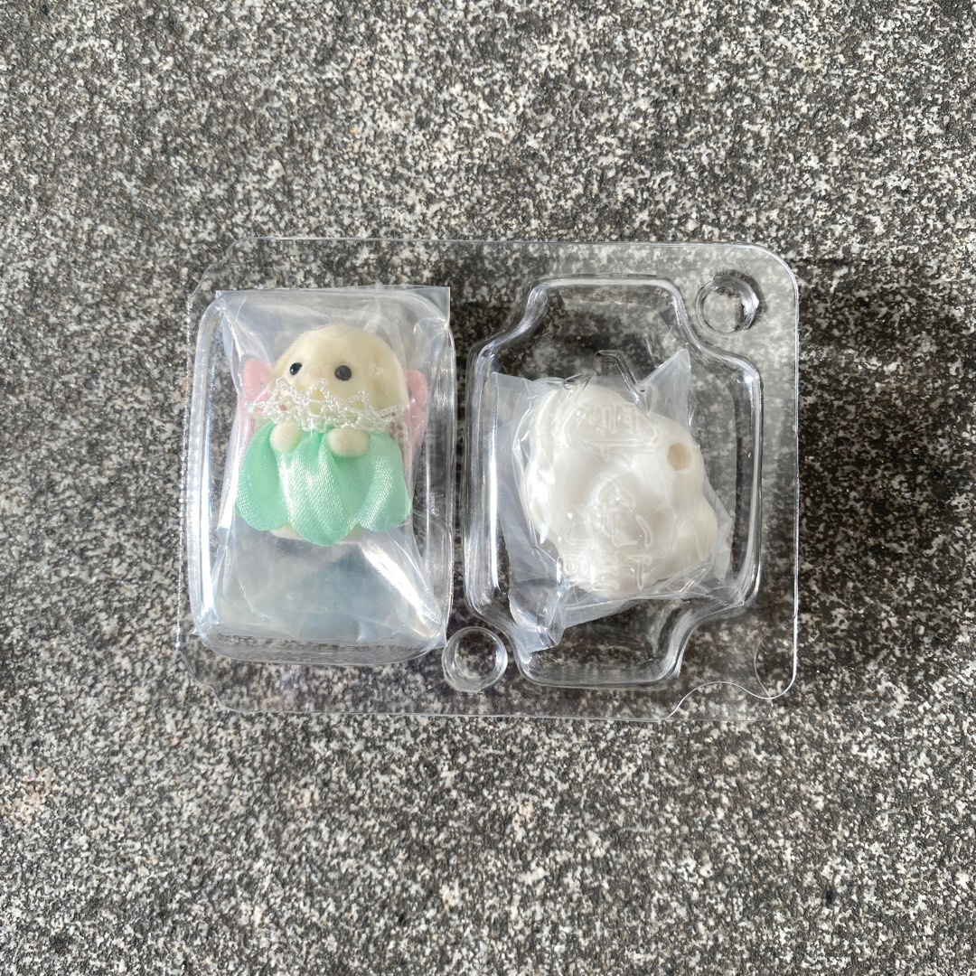 Sylvanian Families Fairy Flora Rabbit - Blooming Garden Series, Hobbies ...