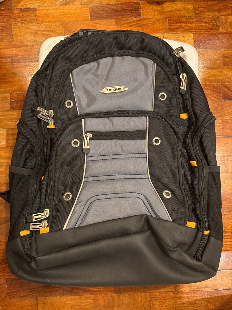 Targus Backpack, Men's Fashion, Bags, Backpacks on Carousell