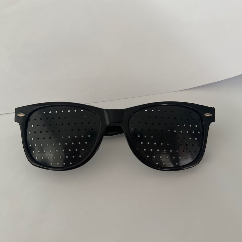Anti-fatigue Pinhole Glasses Stenopeic Glasses Vision Improver Eyesight ...