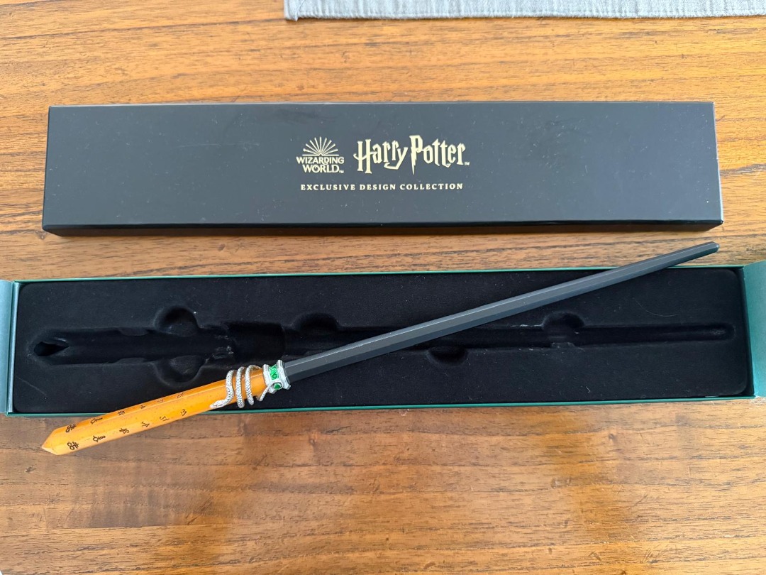Harry Potter Slytherin Wand from Harry Potter World London, Hobbies ...