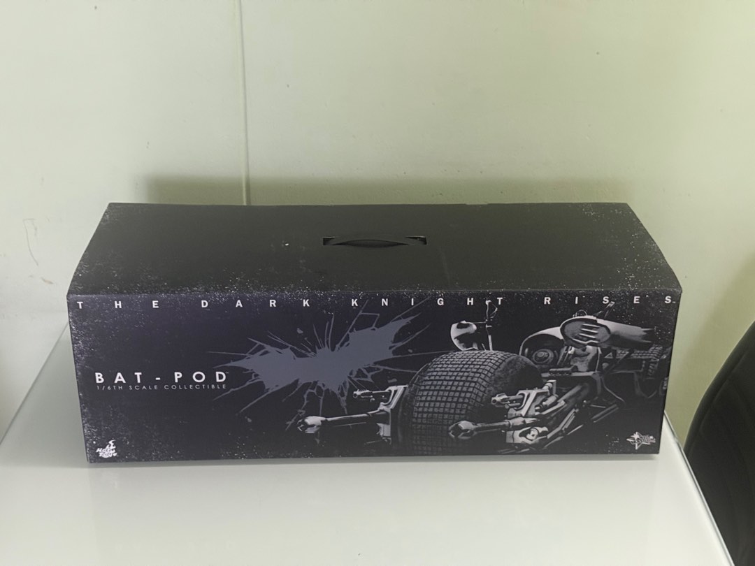 Hot Toys mms177 Bat-Pod The Dark Knight Rises 1/6 scale, Hobbies & Toys ...