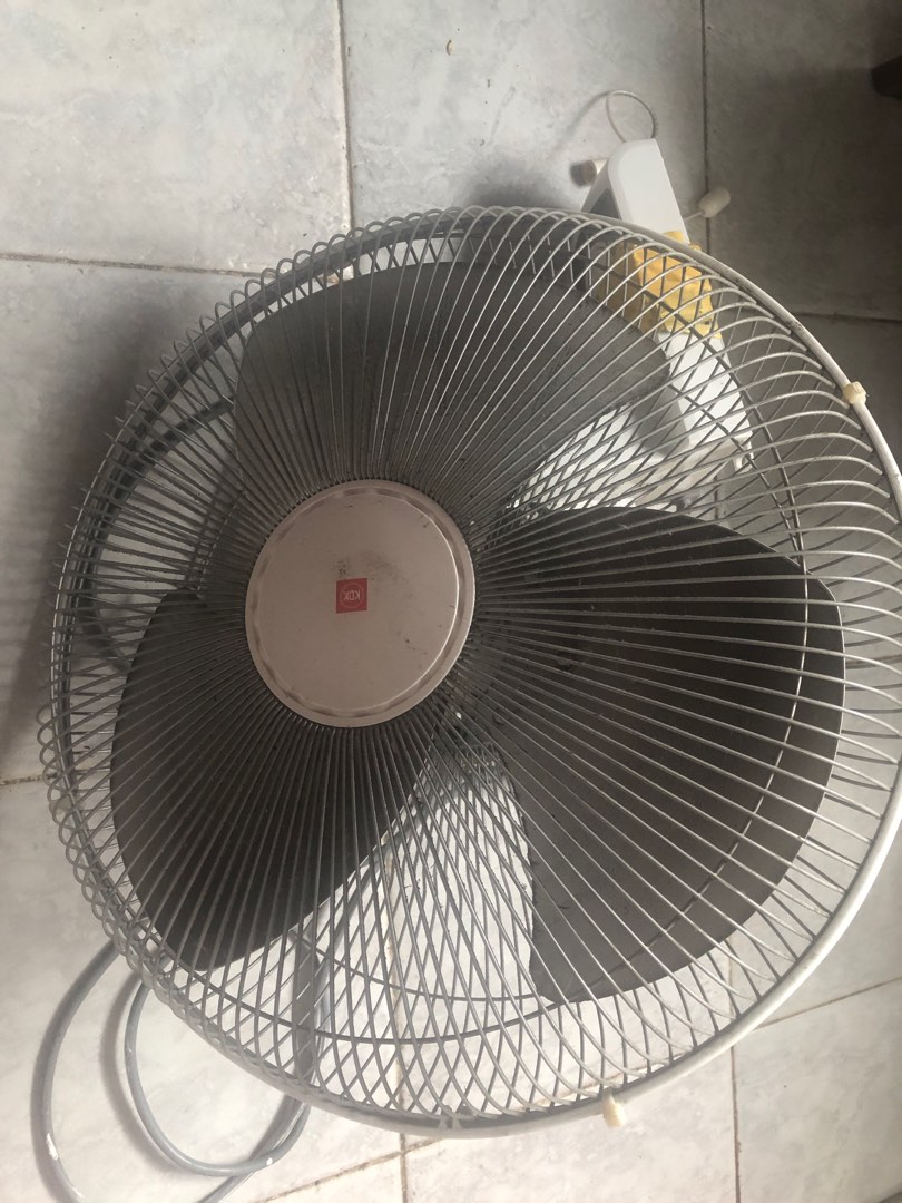 kdk wall fan, Furniture & Home Living, Lighting & Fans, Fans on Carousell