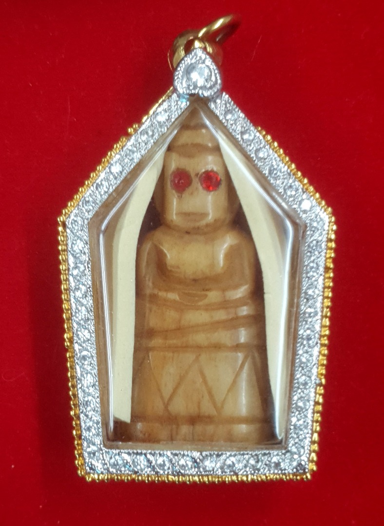 Lersi Pong Phra Ngan 2567, Hobbies & Toys, Memorabilia & Collectibles ...