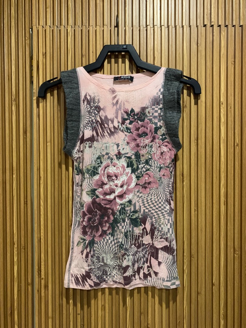 Morgan De Toi Y2K Graphic Sleeveless top, Women's Fashion, Tops ...