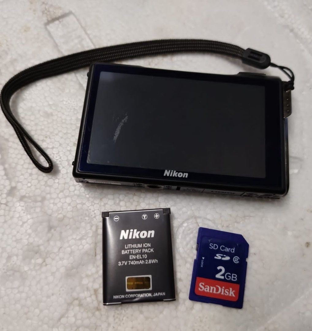 Nikon coolpix S80, Photography, Cameras on Carousell