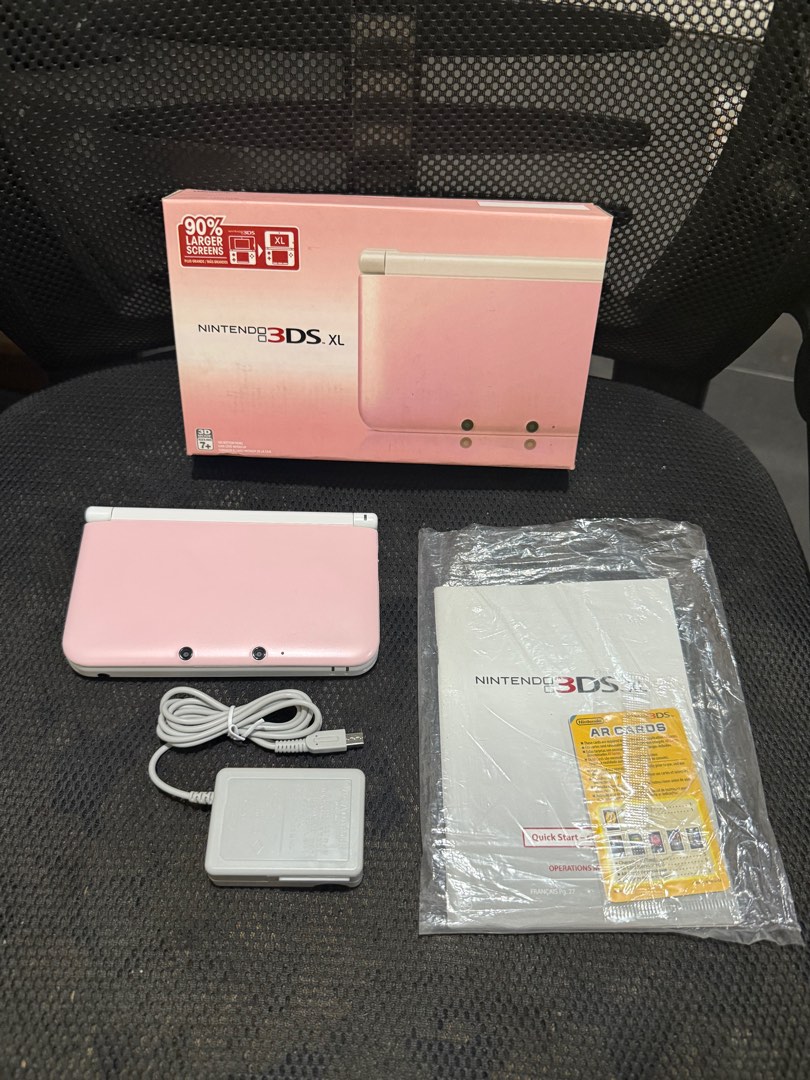 Nintendo 3DS XL/LL Pink /White Good as new 32gb JB (Full of Games ...