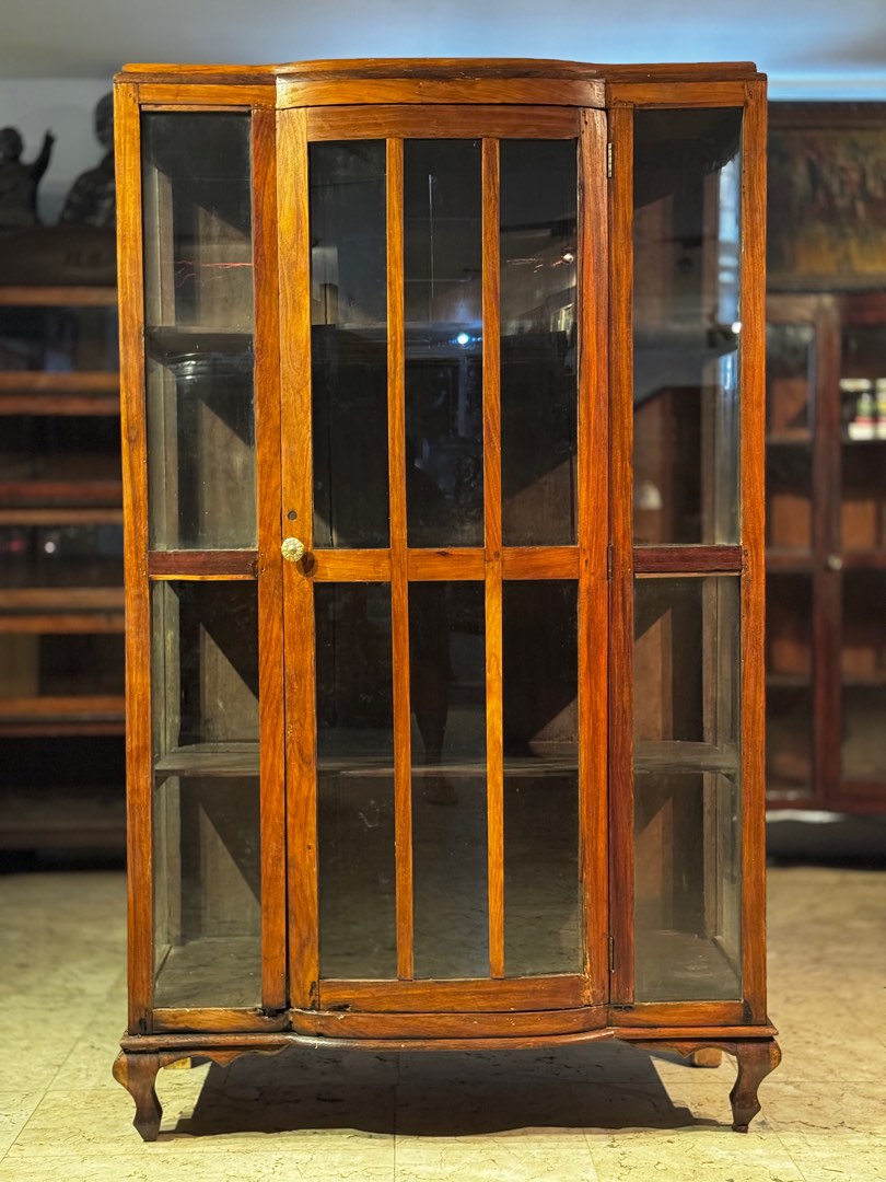 Vintage Narra Platera Display Cabinet, Hobbies & Toys, Memorabilia ...