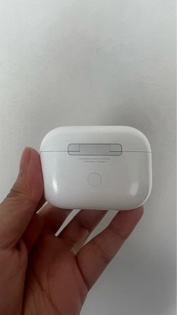 (CASE ONLY) Airpods Pro 2 - type C case with box and receipt with buds ...