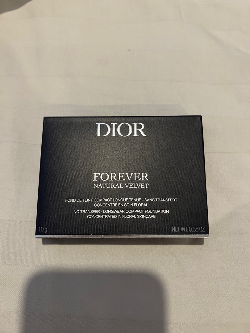 Dior Forever Compact Foundation Powder, Kesehatan & Kecantikan, Rias ...