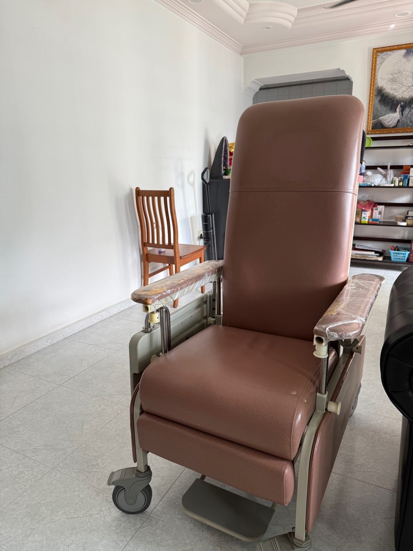 Geriatric Chair, Health & Nutrition, Medical Supplies & Tools on Carousell