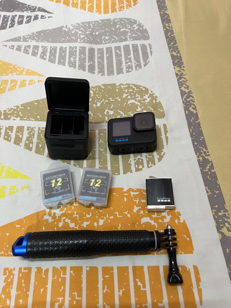 GoPro 10 Black dengan tiga bateri, Photography, Cameras on Carousell