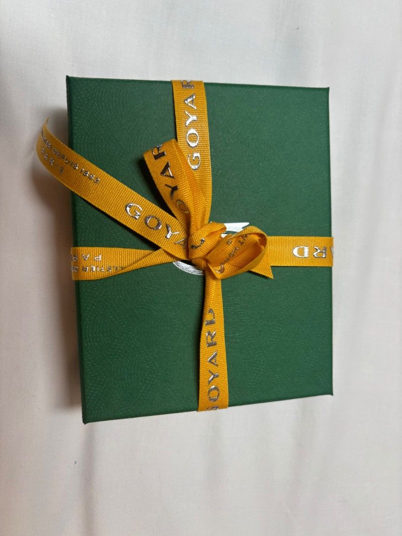 GOYARD CARD HOLDER GREEN, Luxury, Bags & Wallets on Carousell