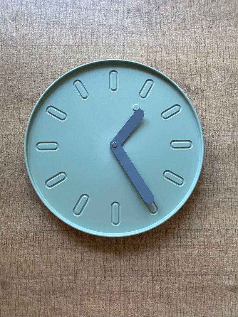 IKEA SLIPSTEN Wall Clock | Jam dinding, Furniture & Home Living, Home ...