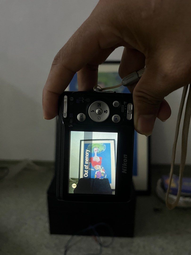 NIKON COOLPIX L11 CCD CAMERA, Photography, Cameras on Carousell
