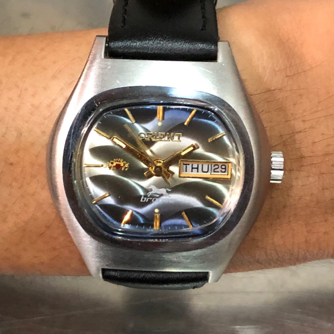 Rare Orient Bronco Vintage Manual Winding Watch, Men's Fashion, Watches ...