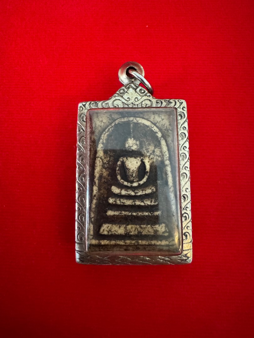 Somdej Wat Rakang Amulet, Hobbies & Toys, Memorabilia & Collectibles ...