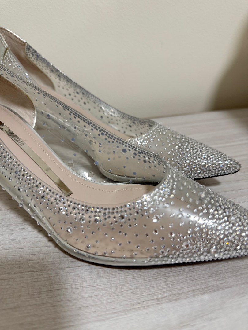 STACCATO SILVER, Women's Fashion, Footwear, Flats & Sandals on Carousell