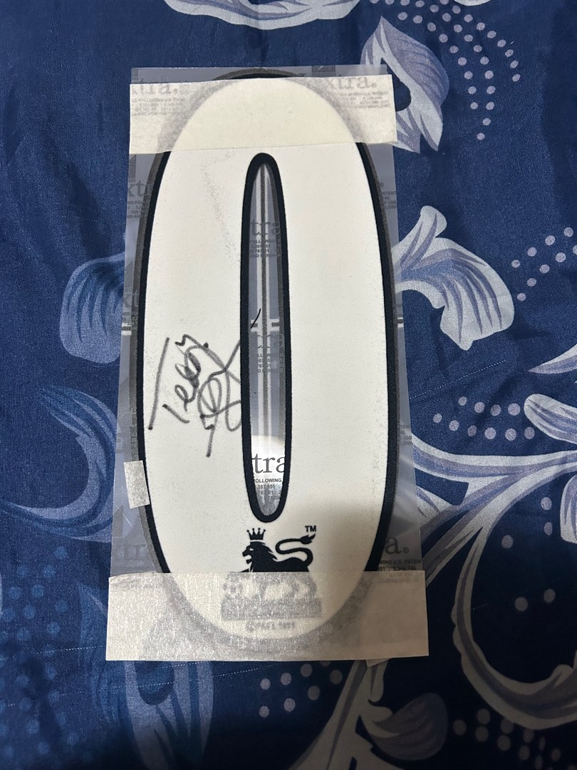Teddy Sheringham Signed Number, Hobbies & Toys, Memorabilia ...