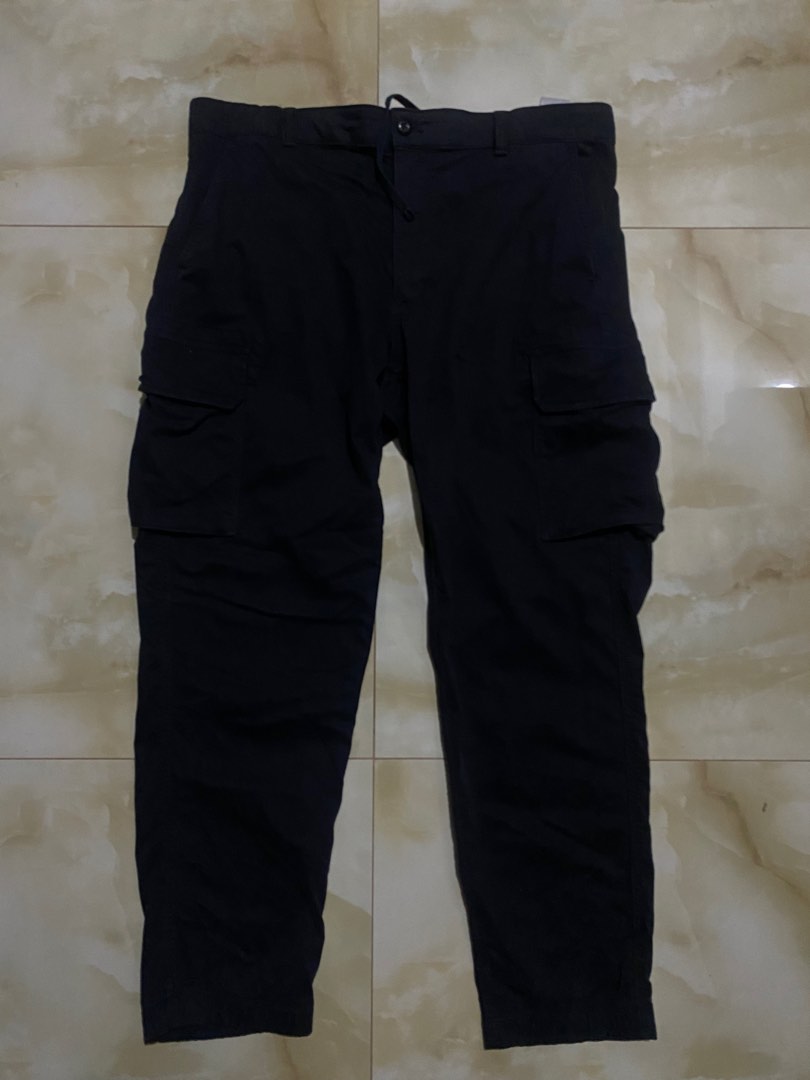 UNIQLO CARGO PANTS, Men's Fashion, Bottoms, Chinos on Carousell