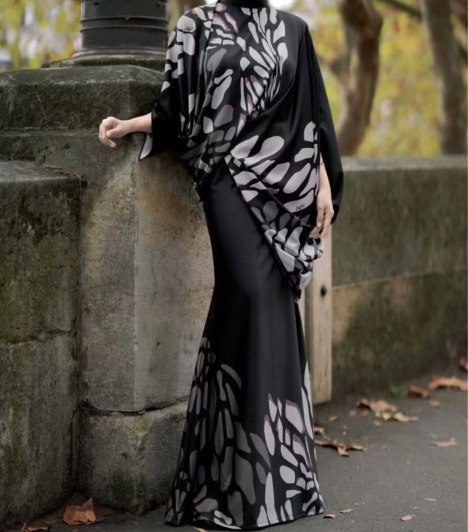 Zefiks lourve caftan S, Women's Fashion, Muslimah Fashion, Baju Kurung ...
