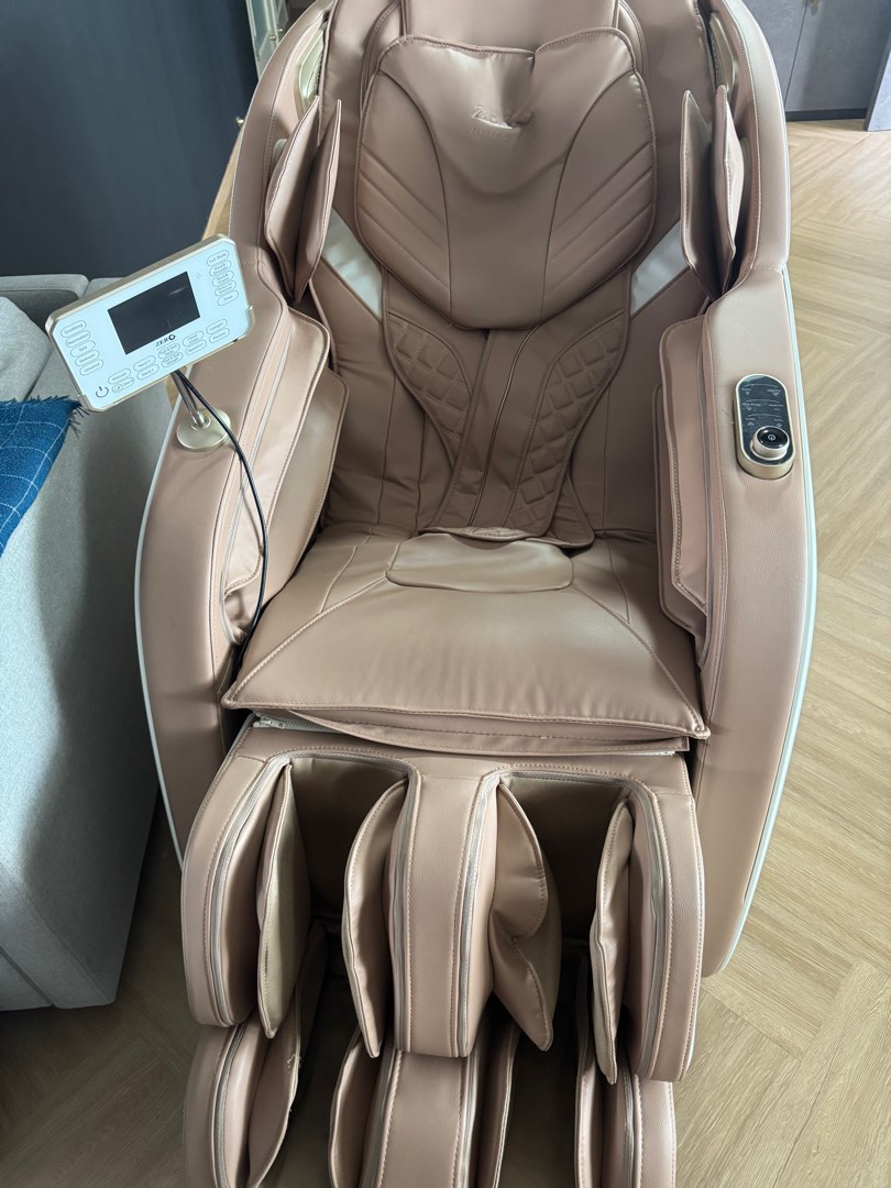 Zero Massage chair, Health & Nutrition, Massage Devices on Carousell