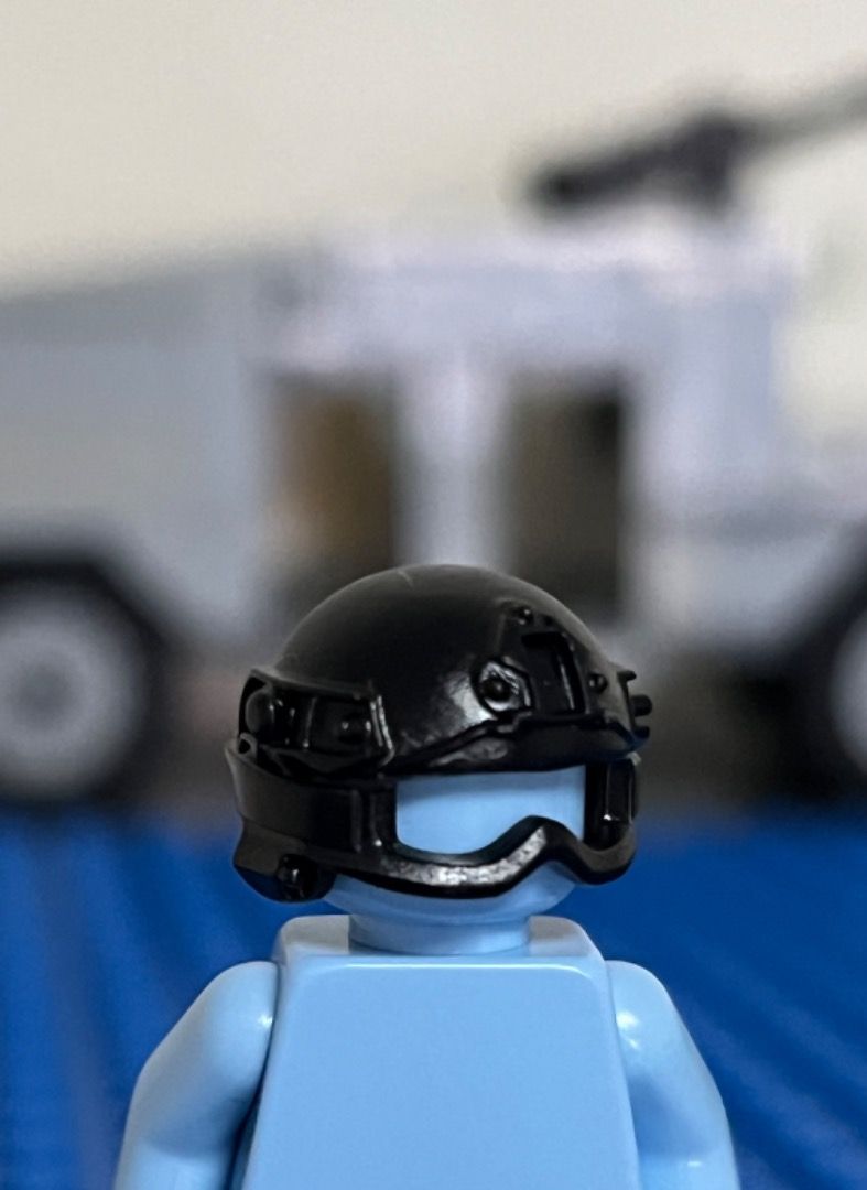 1x Brickmania FAST Helmet w Googles for Lego army swat and police units ...
