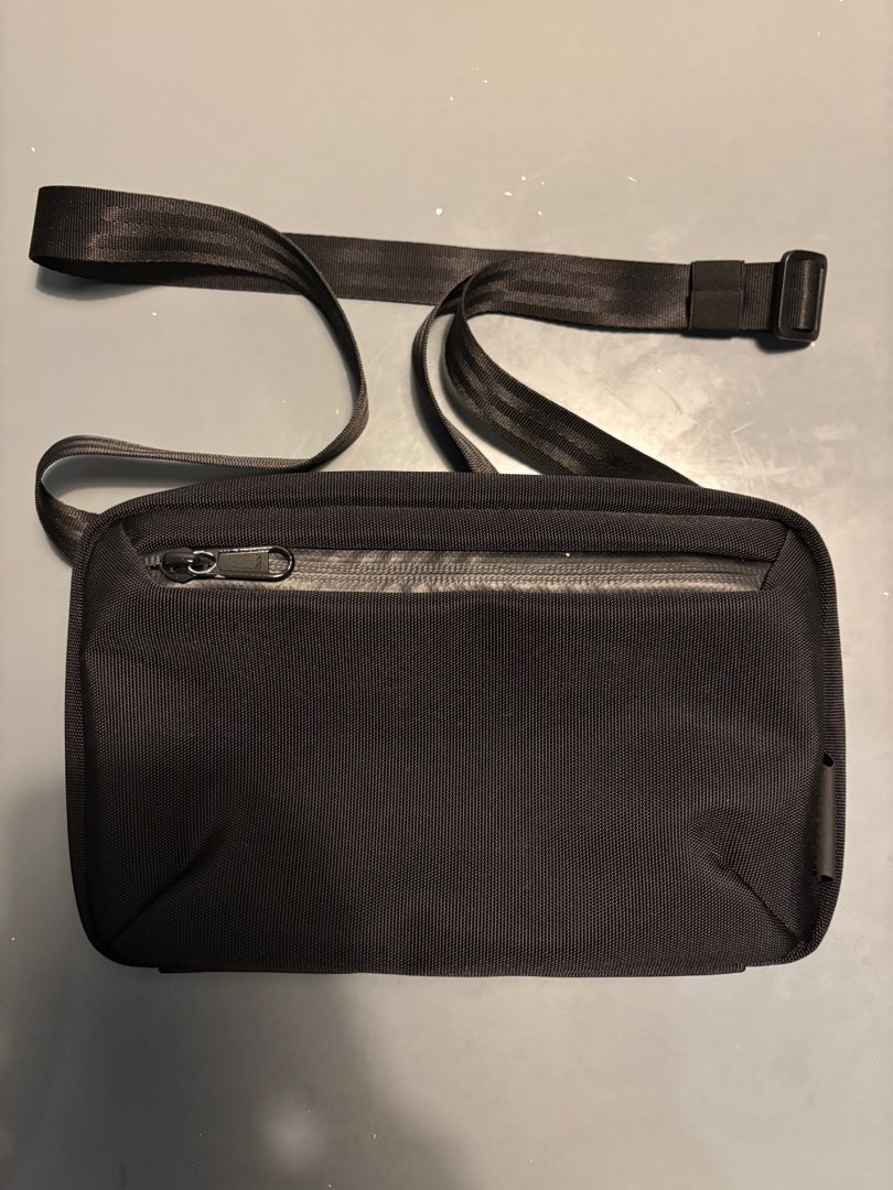 Alpaka Tech Case V2 Black VX21 Sling bag Clutch, Fesyen Pria, Tas ...