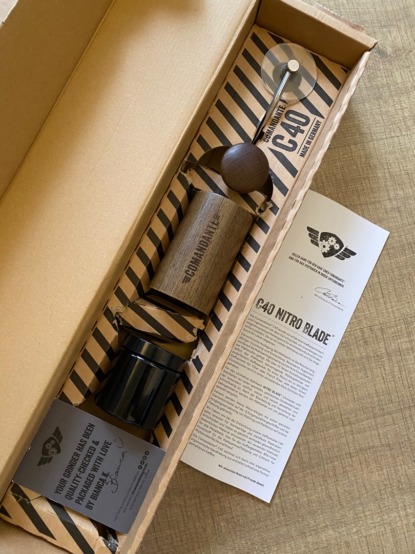 Comandante C40 Nitro Blade Coffee Hand Grinder Walnut Wenge Veneer, TV & Home Appliances ...