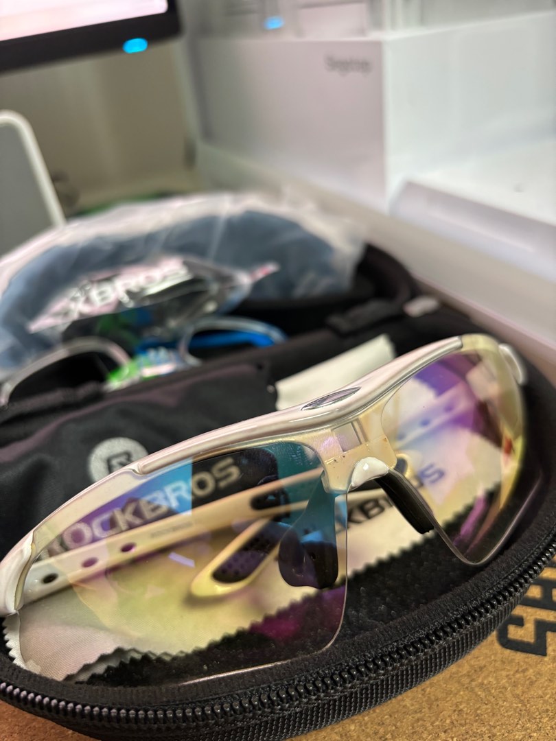 Cycling / Running sunglasses. Swappable lens and optic attachment, Men ...