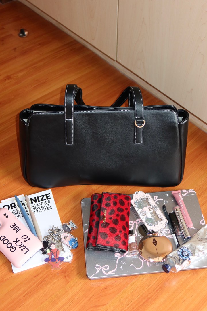 Juno Jane The Kai Tote, Women's Fashion, Bags & Wallets, Tote Bags on Carousell