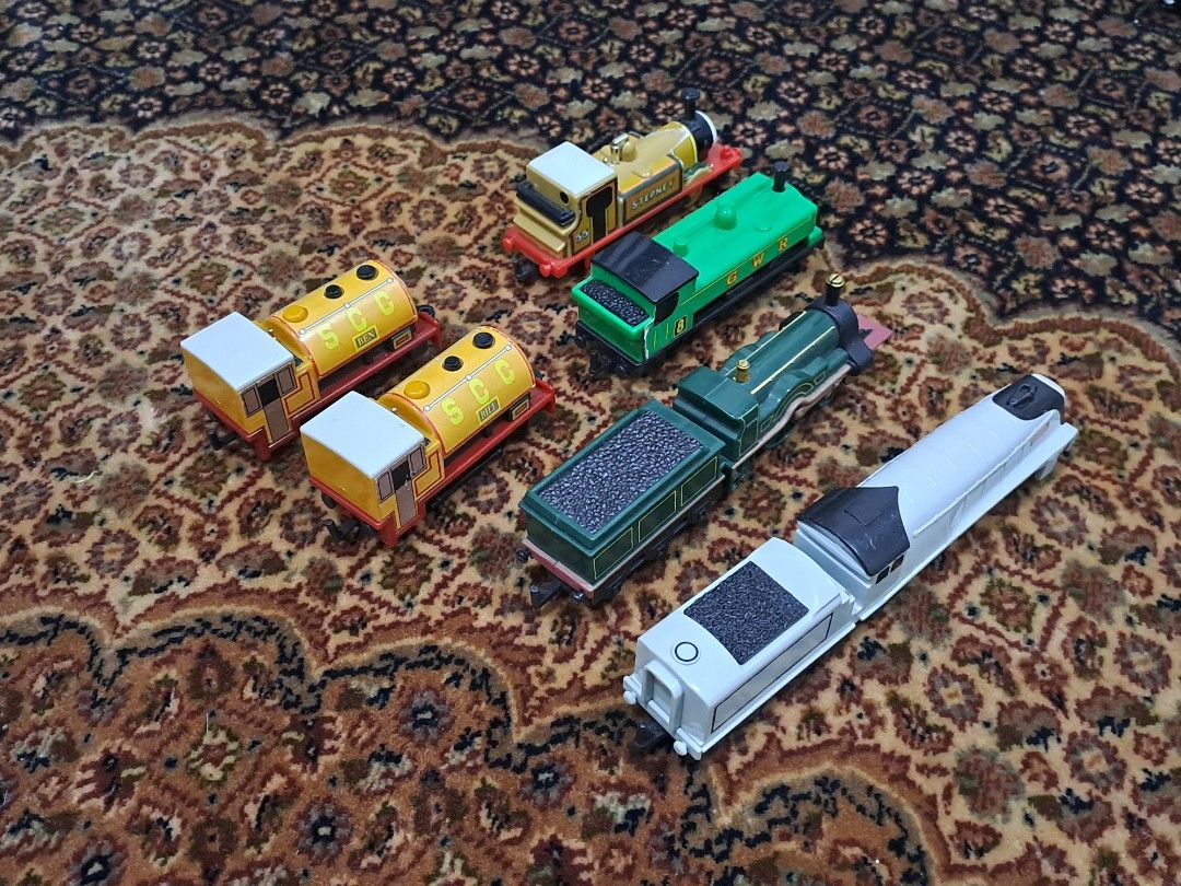 Nakayoshi Bandai Thomas and Friends Set, Hobbies & Toys, Toys & Games ...