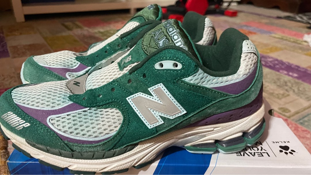 NEW BALANCE, Luxury, Sneakers & Footwear on Carousell