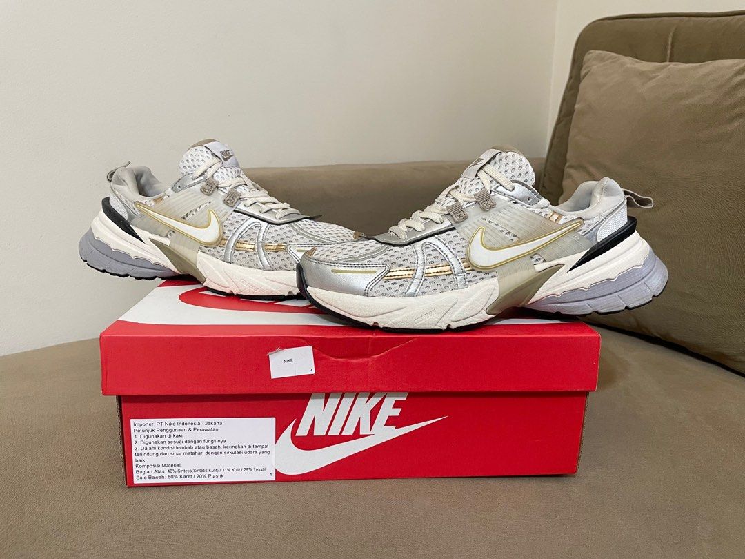 Nike v2k authentic | 530 air force dunk vomero p6000, Fesyen Wanita ...