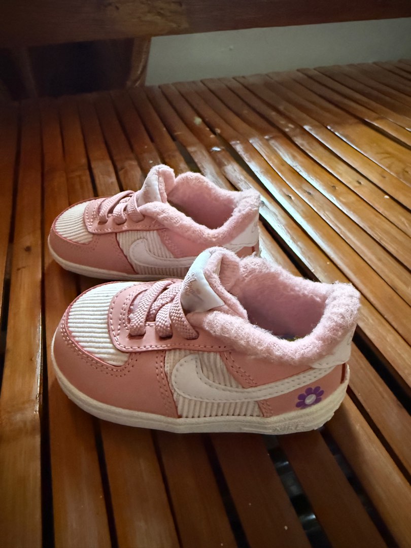 NIKE NEWBORN, Women's Fashion, Footwear, Sneakers on Carousell