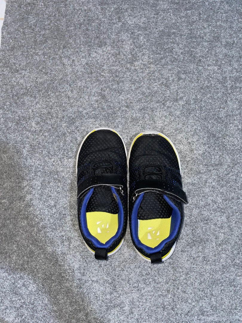Sepatu anak Toe Zone, Bayi & Anak, Lainnya di Carousell