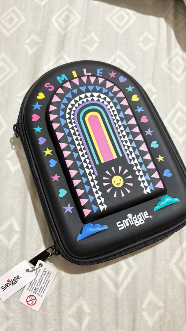 Smiggle Rainbow Hardtop Double Up pencil Case, Hobbies & Toys ...