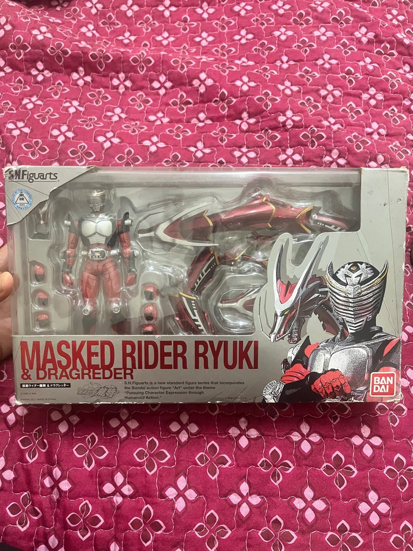 WTS SHF Kamen Rider Ryuki & Dragreder, Hobbies & Toys, Toys & Games on ...