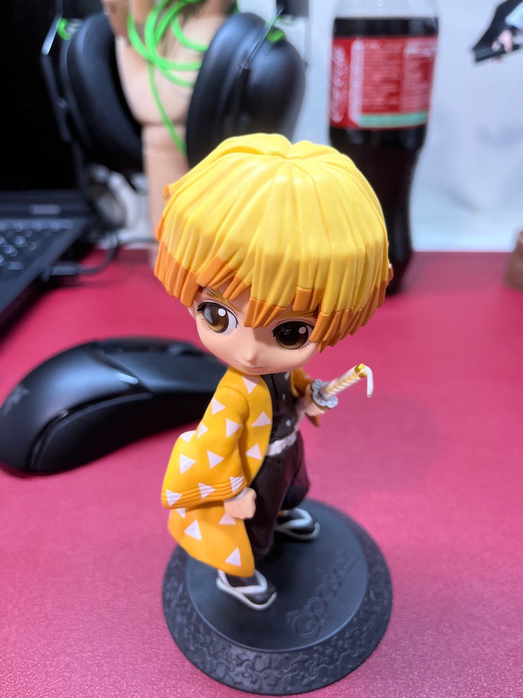 Zenitsu Qposket, Hobbies & Toys, Memorabilia & Collectibles, Fan ...