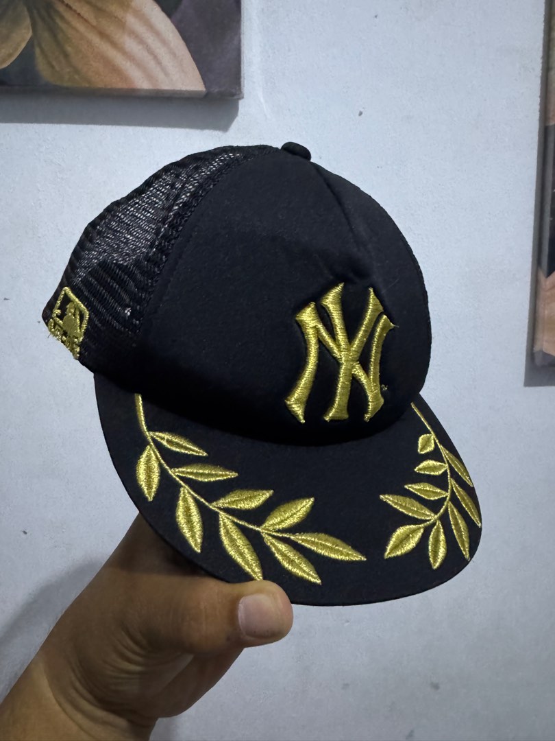 Cap mlb padi, Men's Fashion, Watches & Accessories, Cap & Hats on Carousell